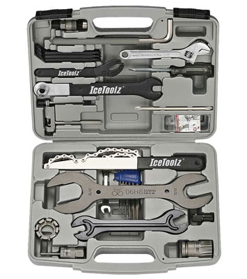 Icetoolz Gereedschapskoffer 18 delig koop je bij Futurumshop.nl