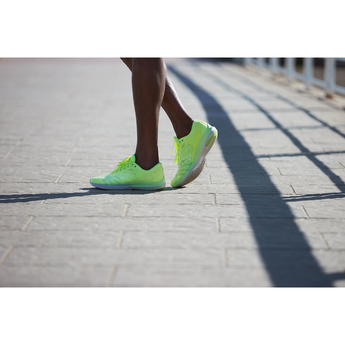 Mizuno Wave Shadow 5 Hardloopschoenen Geel Heren