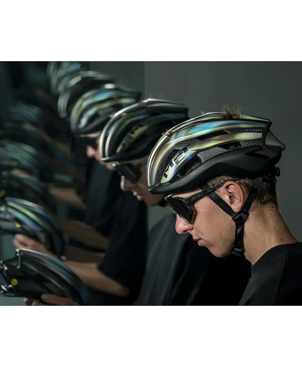 MET Trenta 3K Carbon Tadej Pogacar II MIPS Race Fietshelm Zwart/Oil Grijs