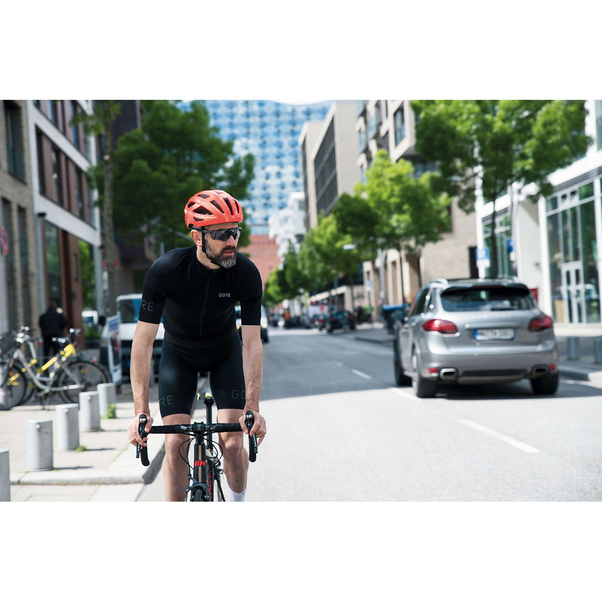 Abus Macator Race Fietshelm Fluo Oranje