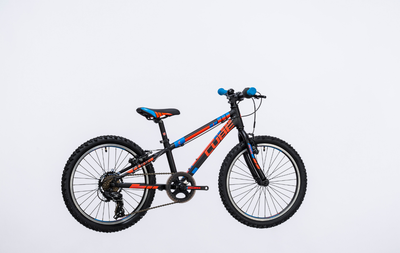 Cube Kid 200 Kinderfiets Zwart/Rood/Blauw koop je bij Futurumshop.nl