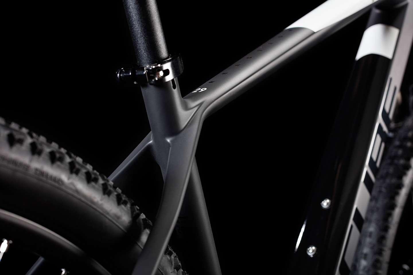 Cube Reaction C:62 Carbon/White Mountainbike Heren 29 inch