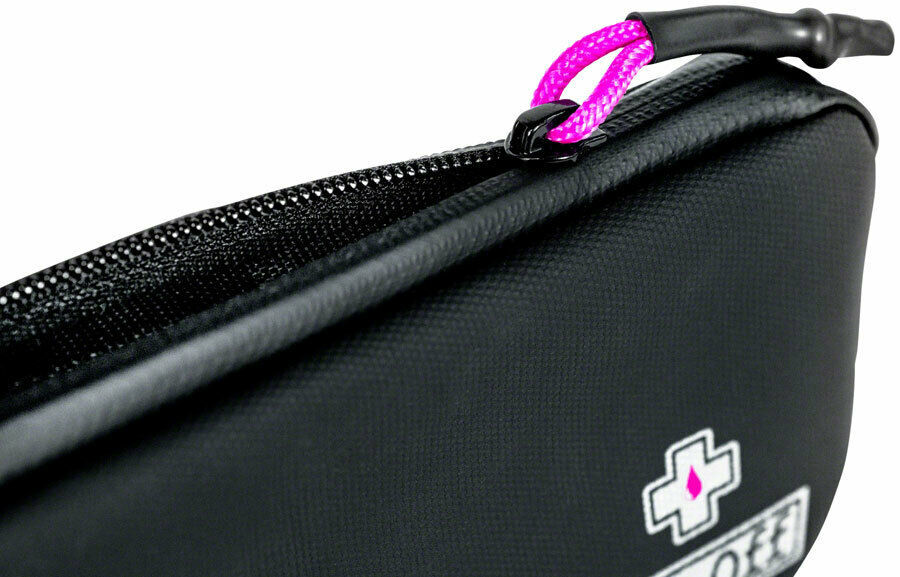 Muc-Off Essentials Case Rainproof Zwart