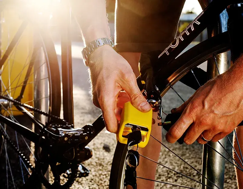 Hiplok LITE Draagbaar Kettingslot Zwart/Wit koop je bij Futurumshop.nl